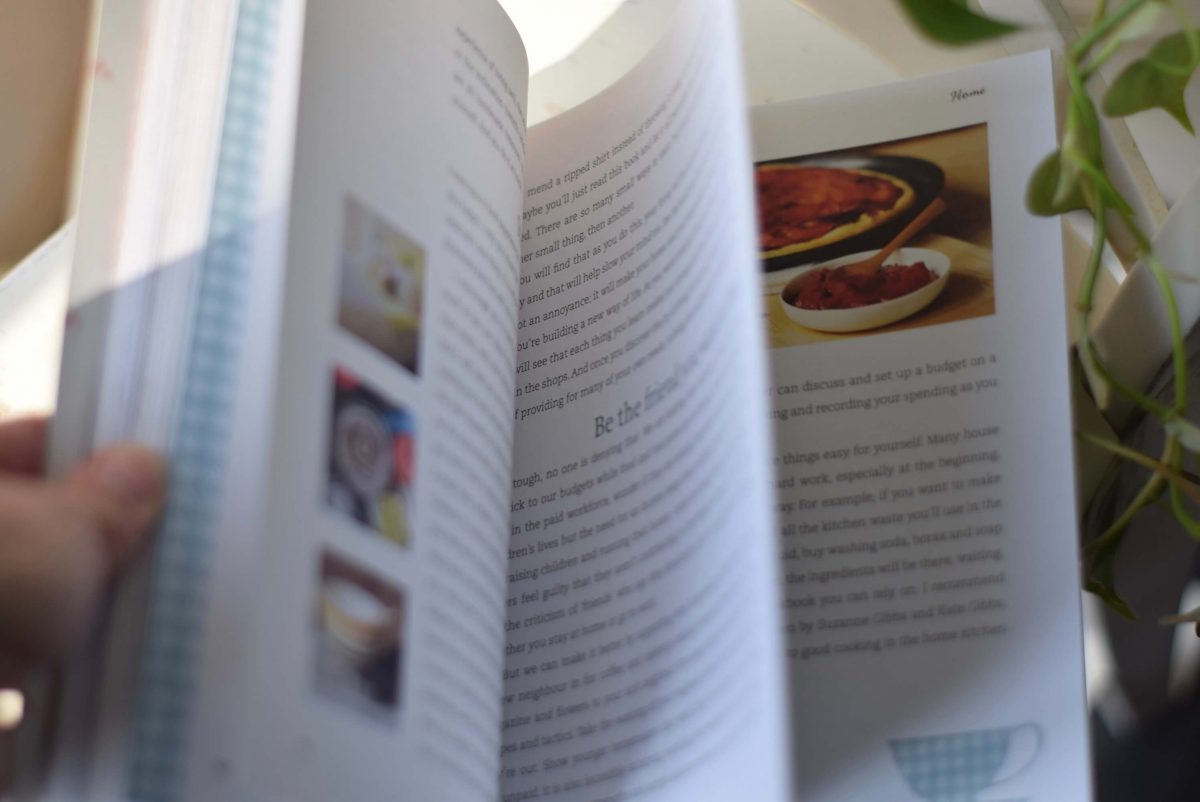 Best Books to Read for the Homemaker - the Haven of Rest