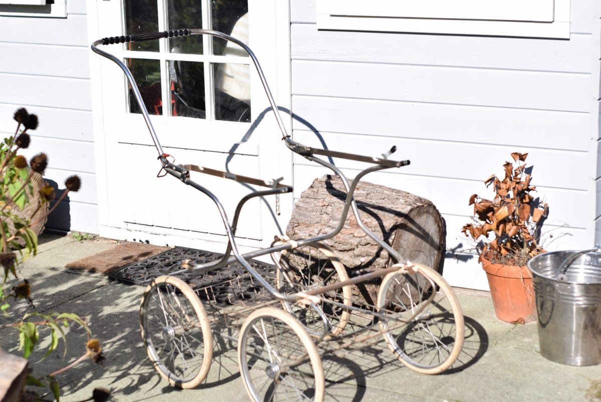 DIY Vintage Pram Restoration: How to Restore Prams - the Haven of Rest